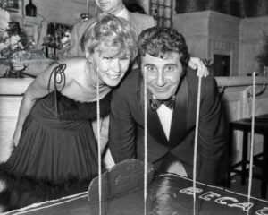 GILBERT BÉCAUD – Je reviens te chercher – Histoires des chansons