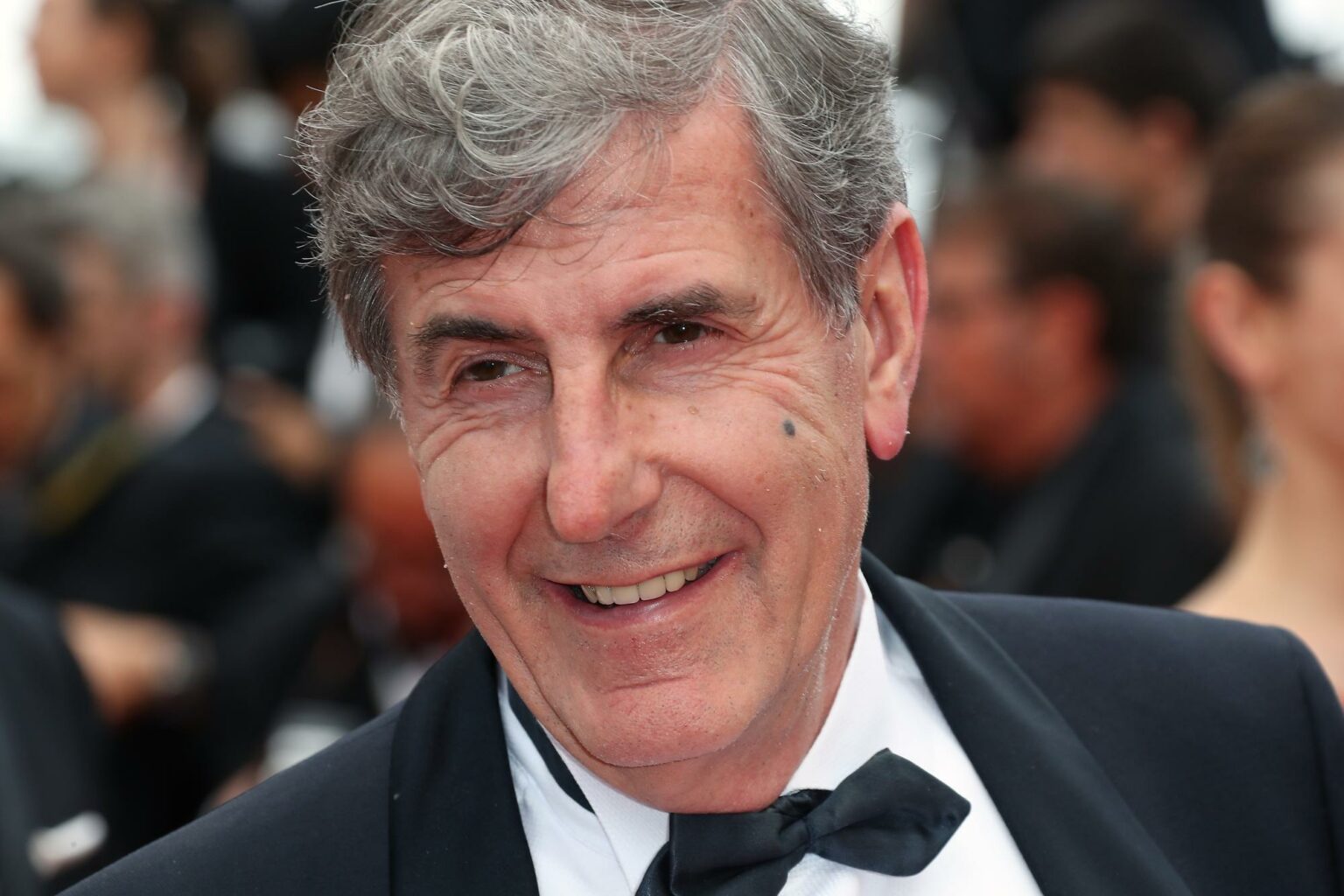 BERNARD MENEZ – Jolie poupée – Histoires des chansons